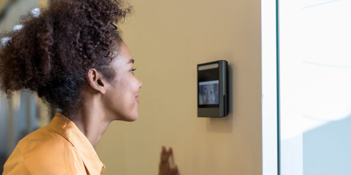 Enhancing Security with Keyless Entry Systems for Businesses – Maxxess ...